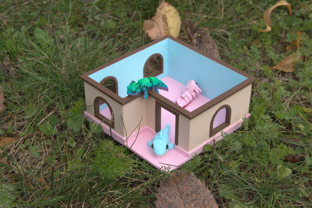Creature Play House – Canadian Cutters